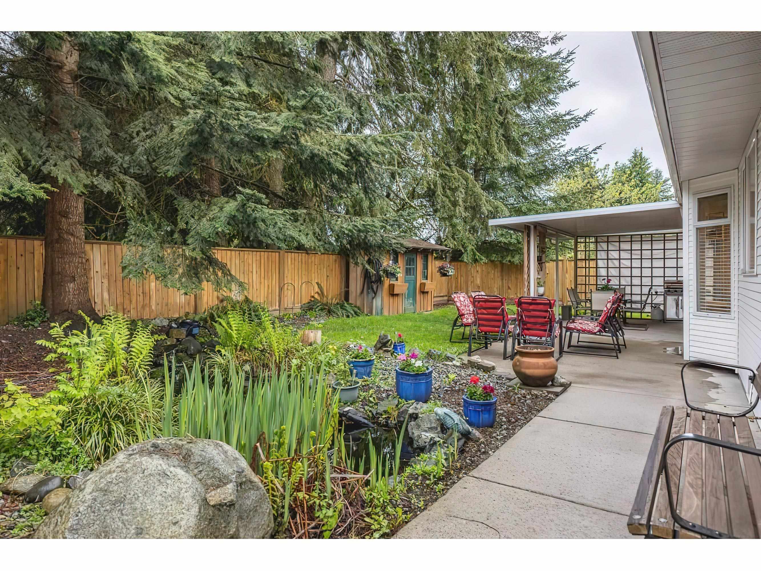 For Sale $1,099,000 - 21108 DEWDNEY TRUNK ROAD, Maple Ridge, BC | Zealty