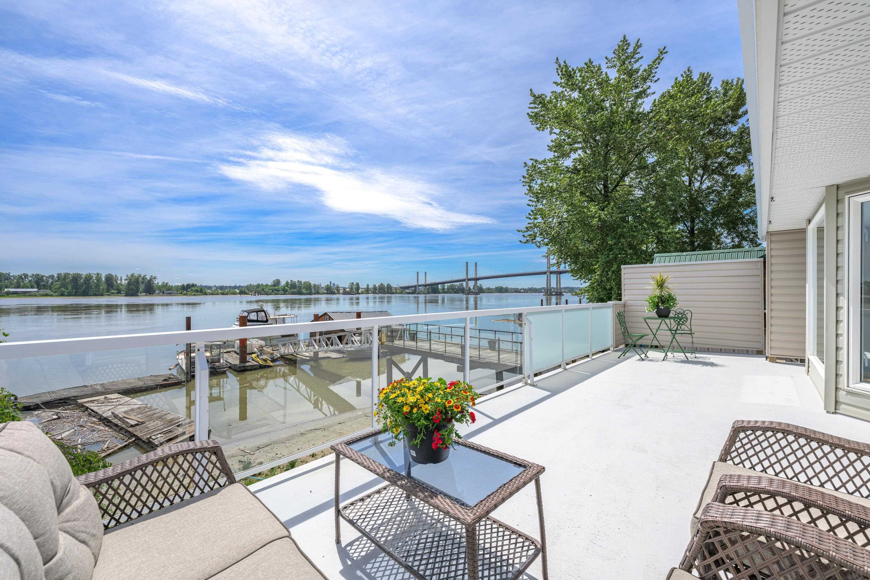 20250 WHARF STREET, MAPLE RIDGE, BC V2X 1A3 – Mike Stewart